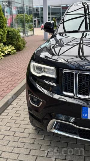 Melns Jeep Grand Cherokee 2017 Rīga, ar dzinēja tilpumu 3.00 L un nobraukumu 191 tūkst. km par 19500 €, foto 8 vietnē AUTOMOTO.COM.LV