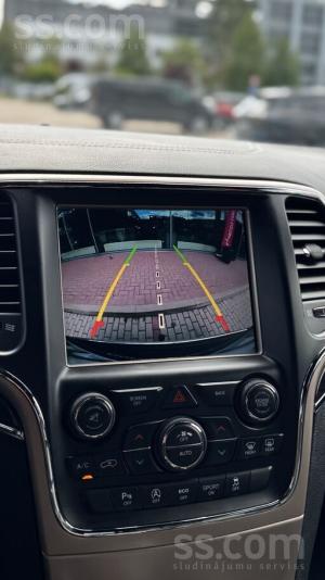Melns Jeep Grand Cherokee 2017 Rīga, ar dzinēja tilpumu 3.00 L un nobraukumu 191 tūkst. km par 19500 €, foto 10 vietnē AUTOMOTO.COM.LV