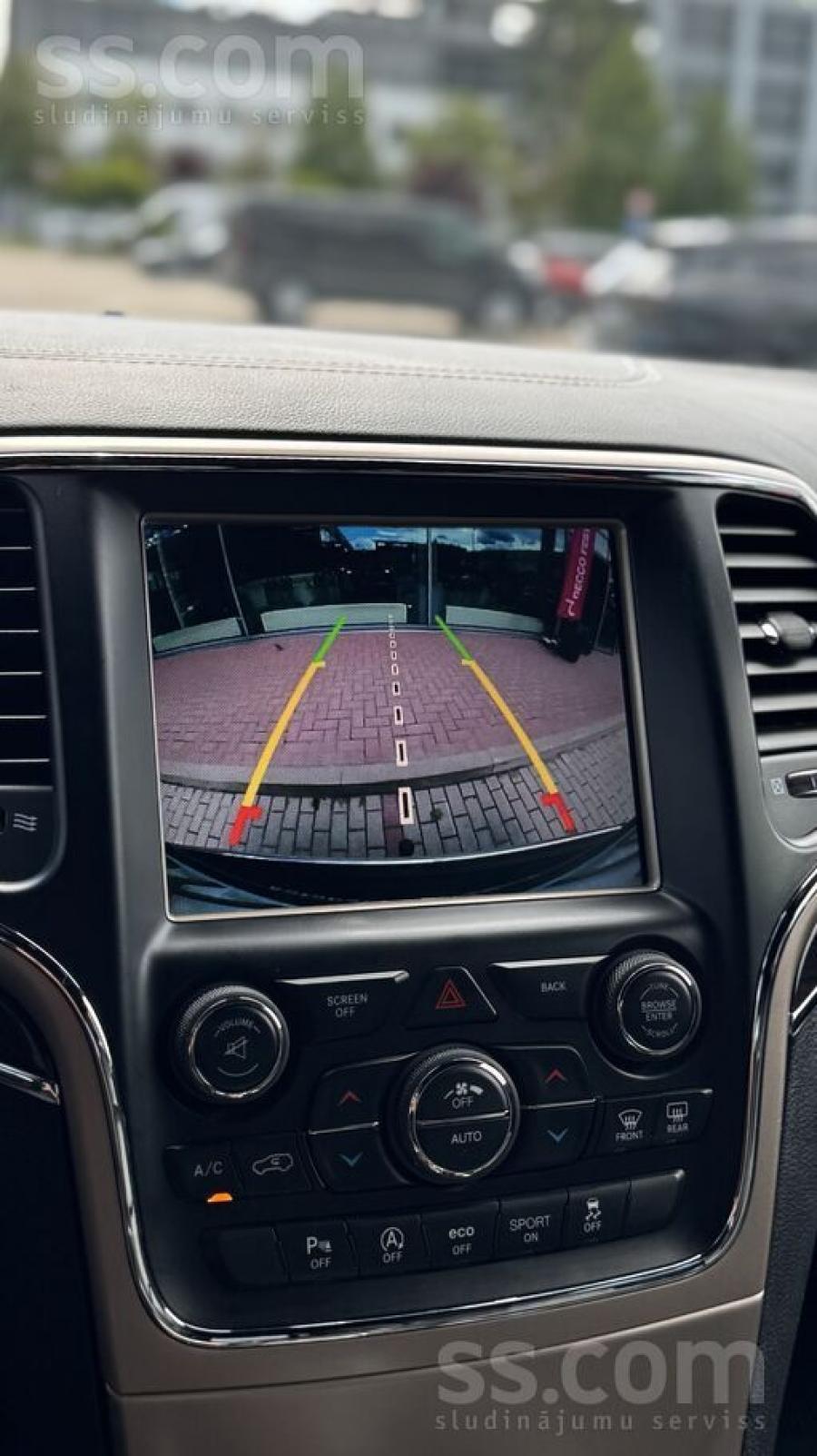 Melns Jeep Grand Cherokee 2017 Rīga, ar dzinēja tilpumu 3.00 L un nobraukumu 191 tūkst. km par 19500 €, foto 10 vietnē AUTOMOTO.COM.LV