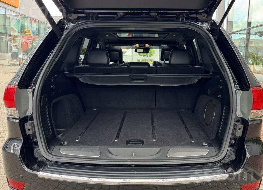 Melns Jeep Grand Cherokee 2017 Rīga, ar dzinēja tilpumu 3.00 L un nobraukumu 191 tūkst. km par 19500 €, foto 11 vietnē AUTOMOTO.COM.LV