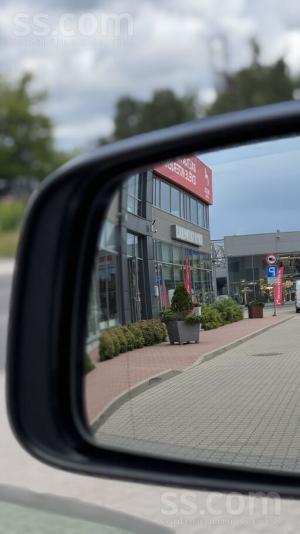 Melns Jeep Grand Cherokee 2017 Rīga, ar dzinēja tilpumu 3.00 L un nobraukumu 191 tūkst. km par 19500 €, foto 31 vietnē AUTOMOTO.COM.LV