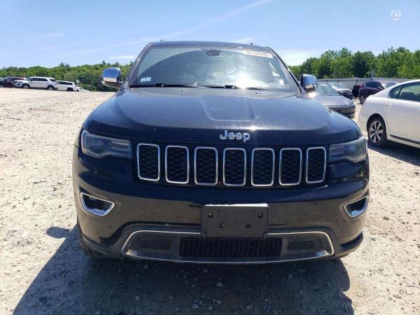 Black Jeep Grand Cherokee 2017 in Klaipeda, with an engine capacity of 3.60 L and mileage of 245 thousand km for 9999 €, photo 1 on AUTOMOTO.COM.LV
