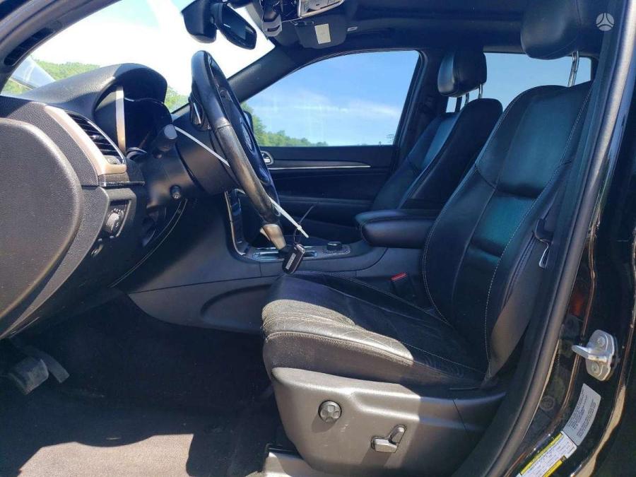 Melns Jeep Grand Cherokee 2017 Klaipėda, ar dzinēja tilpumu 3.60 L un nobraukumu 245 tūkst. km par 9999 €, foto 9 vietnē AUTOMOTO.COM.LV