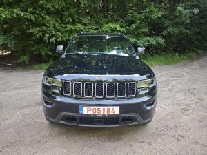 Black Jeep Grand Cherokee 2017 in Kaunas, with an engine capacity of 3.60 L and mileage of 225 thousand km for 17700 €, photo 3 on AUTOMOTO.COM.LV