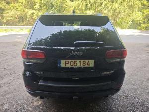 Black Jeep Grand Cherokee 2017 in Kaunas, with an engine capacity of 3.60 L and mileage of 225 thousand km for 17700 €, photo 7 on AUTOMOTO.COM.LV