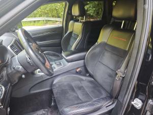 Black Jeep Grand Cherokee 2017 in Kaunas, with an engine capacity of 3.60 L and mileage of 225 thousand km for 17700 €, photo 12 on AUTOMOTO.COM.LV