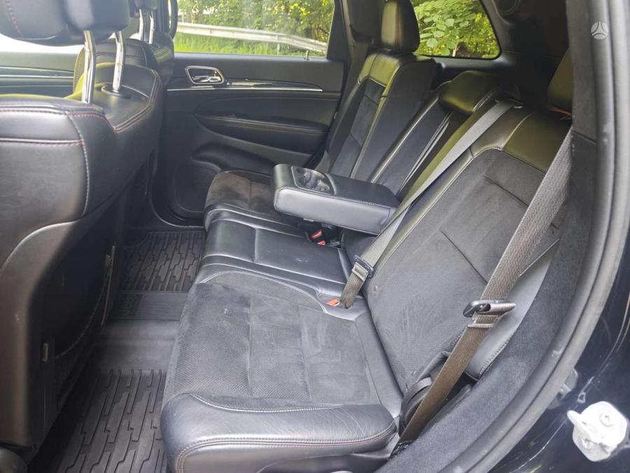 Black Jeep Grand Cherokee 2017 in Kaunas, with an engine capacity of 3.60 L and mileage of 225 thousand km for 17700 €, photo 14 on AUTOMOTO.COM.LV