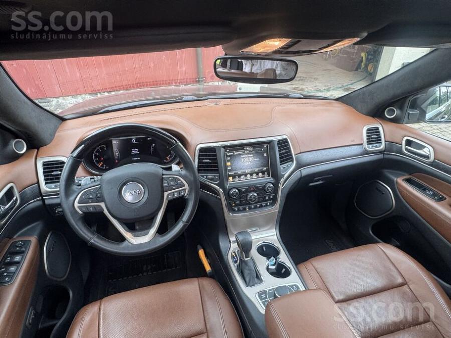Melns Jeep Grand Cherokee 2017 Rīga, ar dzinēja tilpumu 3.00 L un nobraukumu 210 tūkst. km par 18450 €, foto 7 vietnē AUTOMOTO.COM.LV
