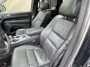 Melns Jeep Grand Cherokee 2017 Viļņa, ar dzinēja tilpumu 2.99 L un nobraukumu 209 tūkst. km par 14900 €, foto 12 vietnē AUTOMOTO.COM.LV