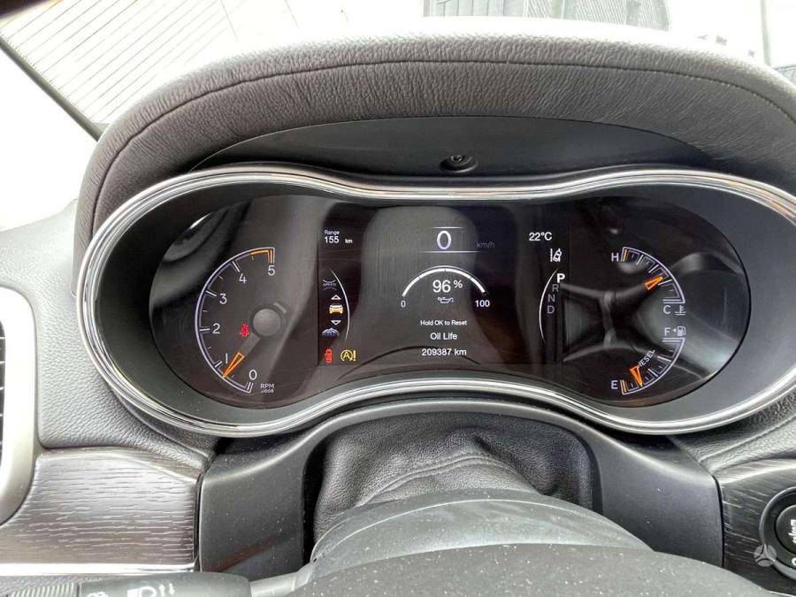 Melns Jeep Grand Cherokee 2017 Viļņa, ar dzinēja tilpumu 2.99 L un nobraukumu 209 tūkst. km par 14900 €, foto 15 vietnē AUTOMOTO.COM.LV