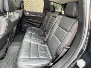 Melns Jeep Grand Cherokee 2017 Viļņa, ar dzinēja tilpumu 2.99 L un nobraukumu 209 tūkst. km par 14900 €, foto 20 vietnē AUTOMOTO.COM.LV