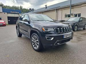 Black Jeep Grand Cherokee 2017 in Vilnius, with an engine capacity of 5.65 L and mileage of 149 thousand km for 20500 €, photo 3 on AUTOMOTO.COM.LV