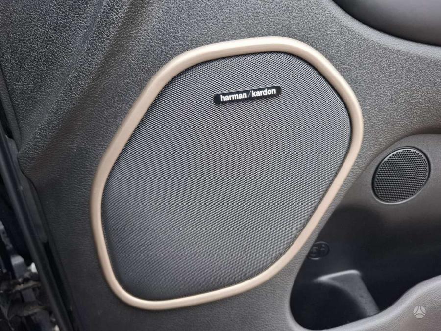 Black Jeep Grand Cherokee 2017 in Vilnius, with an engine capacity of 5.65 L and mileage of 149 thousand km for 20500 €, photo 24 on AUTOMOTO.COM.LV