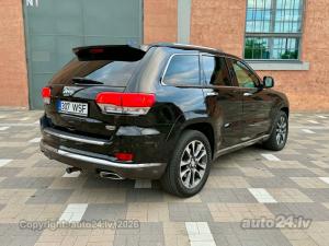 Melns Jeep Grand Cherokee 2017 Tallina, ar dzinēja tilpumu 3.00 L un nobraukumu 170 tūkst. km par 19500 €, foto 4 vietnē AUTOMOTO.COM.LV
