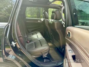 Melns Jeep Grand Cherokee 2017 Tallina, ar dzinēja tilpumu 3.00 L un nobraukumu 170 tūkst. km par 19500 €, foto 14 vietnē AUTOMOTO.COM.LV