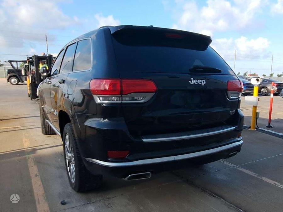 Melns Jeep Grand Cherokee 2017 Kauņa, ar dzinēja tilpumu 3.60 L un nobraukumu 97 tūkst. km par 10900 €, foto 10 vietnē AUTOMOTO.COM.LV
