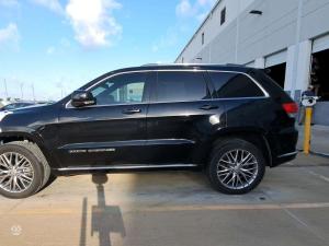 Melns Jeep Grand Cherokee 2017 Kauņa, ar dzinēja tilpumu 3.60 L un nobraukumu 97 tūkst. km par 10900 €, foto 13 vietnē AUTOMOTO.COM.LV