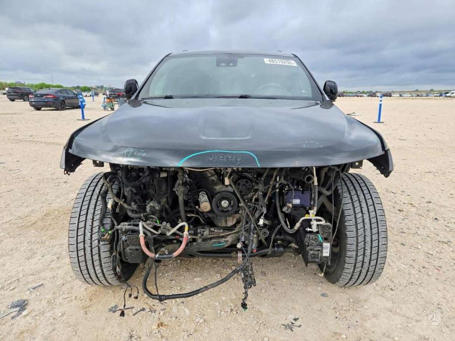 Melns Jeep Grand Cherokee 2017 Kauņa, ar dzinēja tilpumu 3.60 L un nobraukumu 97 tūkst. km par 10900 €, foto 22 vietnē AUTOMOTO.COM.LV