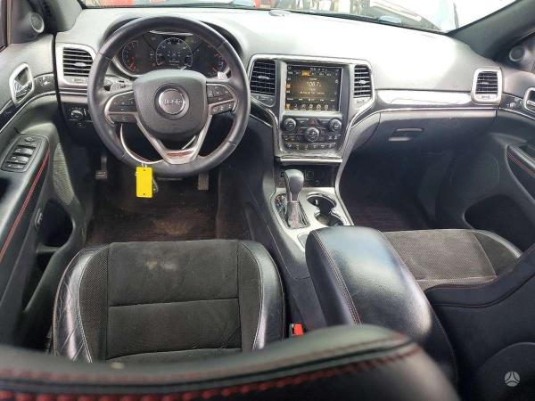 Melns Jeep Grand Cherokee 2017 Šauļi, ar dzinēja tilpumu 5.65 L un nobraukumu 210 tūkst. km par 13400 €, foto 8 vietnē AUTOMOTO.COM.LV