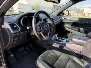 Melns Jeep Grand Cherokee 2017 Šauļi, ar dzinēja tilpumu 5.65 L un nobraukumu 210 tūkst. km par 13400 €, foto 8 vietnē AUTOMOTO.COM.LV
