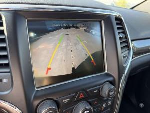 Melns Jeep Grand Cherokee 2017 Šauļi, ar dzinēja tilpumu 5.65 L un nobraukumu 210 tūkst. km par 13400 €, foto 13 vietnē AUTOMOTO.COM.LV