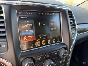 Melns Jeep Grand Cherokee 2017 Šauļi, ar dzinēja tilpumu 5.65 L un nobraukumu 210 tūkst. km par 13400 €, foto 14 vietnē AUTOMOTO.COM.LV