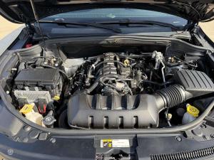 Melns Jeep Grand Cherokee 2017 Šauļi, ar dzinēja tilpumu 5.65 L un nobraukumu 210 tūkst. km par 13400 €, foto 25 vietnē AUTOMOTO.COM.LV