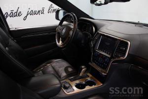 Melns Jeep Grand Cherokee 2017 Rīga, ar dzinēja tilpumu 3.00 L un nobraukumu 184 tūkst. km par 17850 €, foto 22 vietnē AUTOMOTO.COM.LV