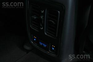 Melns Jeep Grand Cherokee 2017 Rīga, ar dzinēja tilpumu 3.00 L un nobraukumu 184 tūkst. km par 17850 €, foto 27 vietnē AUTOMOTO.COM.LV