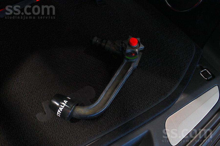 Melns Jeep Grand Cherokee 2017 Rīga, ar dzinēja tilpumu 3.00 L un nobraukumu 184 tūkst. km par 17850 €, foto 34 vietnē AUTOMOTO.COM.LV