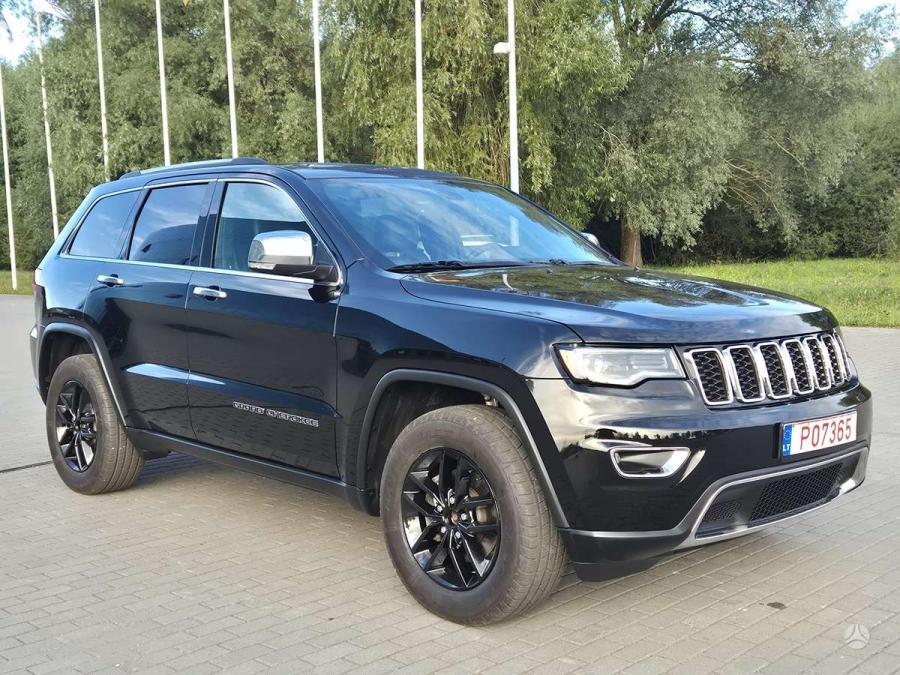 Melns Jeep Grand Cherokee 2017 Šauļi, ar dzinēja tilpumu 3.60 L un nobraukumu 200 tūkst. km par 15700 €, foto 1 vietnē AUTOMOTO.COM.LV