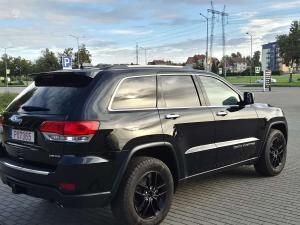 Melns Jeep Grand Cherokee 2017 Šauļi, ar dzinēja tilpumu 3.60 L un nobraukumu 200 tūkst. km par 15700 €, foto 5 vietnē AUTOMOTO.COM.LV
