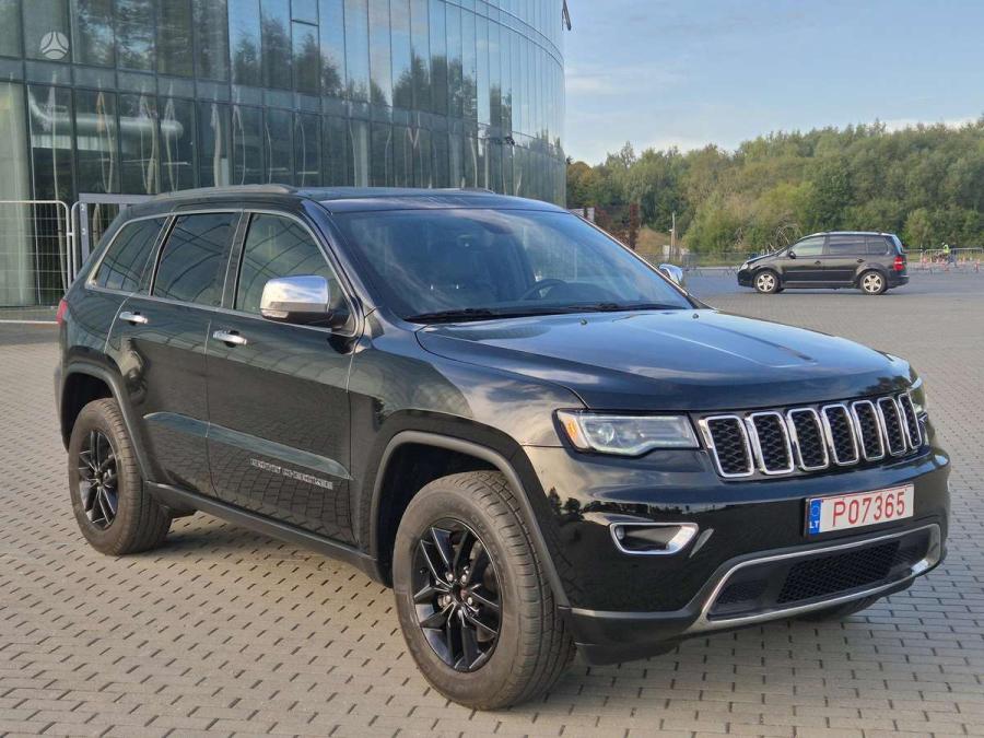 Melns Jeep Grand Cherokee 2017 Šauļi, ar dzinēja tilpumu 3.60 L un nobraukumu 200 tūkst. km par 15700 €, foto 7 vietnē AUTOMOTO.COM.LV