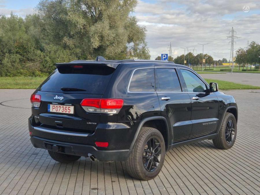 Melns Jeep Grand Cherokee 2017 Šauļi, ar dzinēja tilpumu 3.60 L un nobraukumu 200 tūkst. km par 15700 €, foto 11 vietnē AUTOMOTO.COM.LV