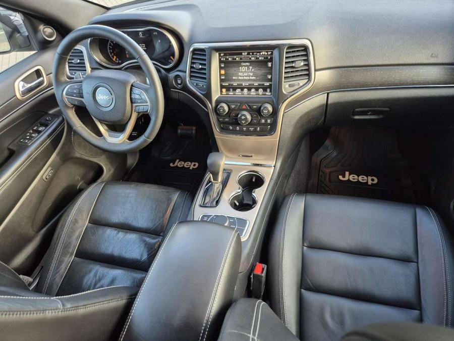 Melns Jeep Grand Cherokee 2017 Šauļi, ar dzinēja tilpumu 3.60 L un nobraukumu 200 tūkst. km par 15700 €, foto 13 vietnē AUTOMOTO.COM.LV