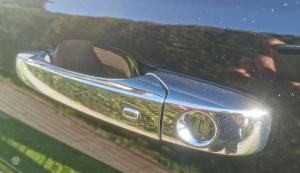 Melns Jeep Grand Cherokee 2017 Panevēža, ar dzinēja tilpumu 3.60 L un nobraukumu 261 tūkst. km par 13500 €, foto 6 vietnē AUTOMOTO.COM.LV
