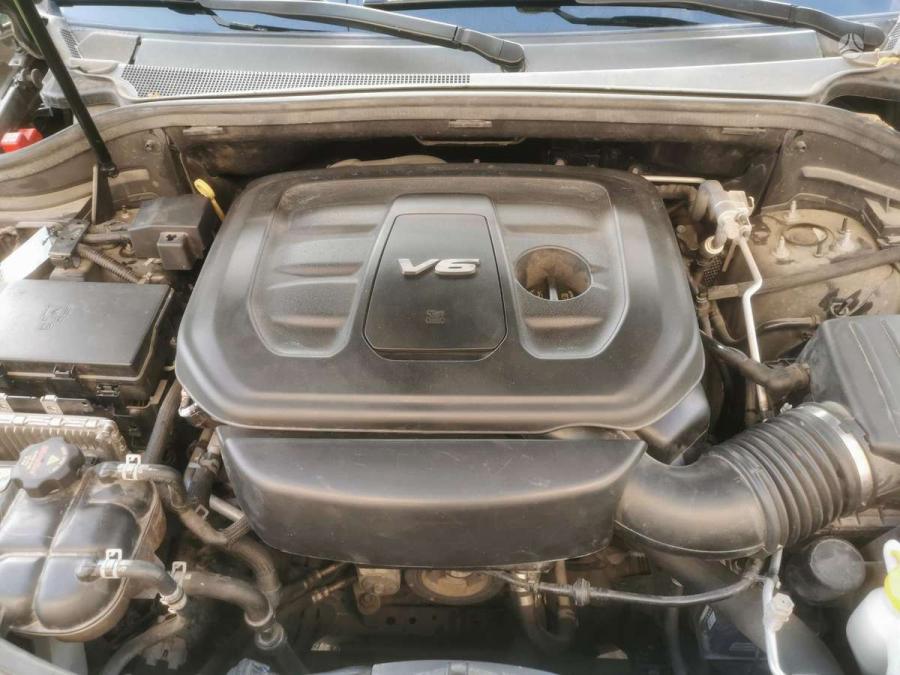 Melns Jeep Grand Cherokee 2017 Panevēža, ar dzinēja tilpumu 3.60 L un nobraukumu 261 tūkst. km par 13500 €, foto 16 vietnē AUTOMOTO.COM.LV