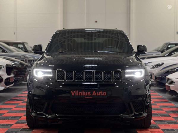 Black Jeep Grand Cherokee 2018 in Vilnius, with an engine capacity of 6.17 L and mileage of 83 thousand km for 60000 €, photo 2 on AUTOMOTO.COM.LV