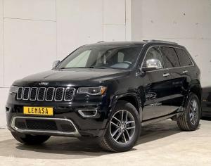 Black Jeep Grand Cherokee 2018 in Klaipeda, with an engine capacity of 3.60 L and mileage of 60 thousand km for 18999 €, photo  on AUTOMOTO.COM.LV