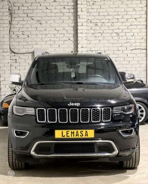 Black Jeep Grand Cherokee 2018 in Klaipeda, with an engine capacity of 3.60 L and mileage of 60 thousand km for 18999 €, photo 8 on AUTOMOTO.COM.LV