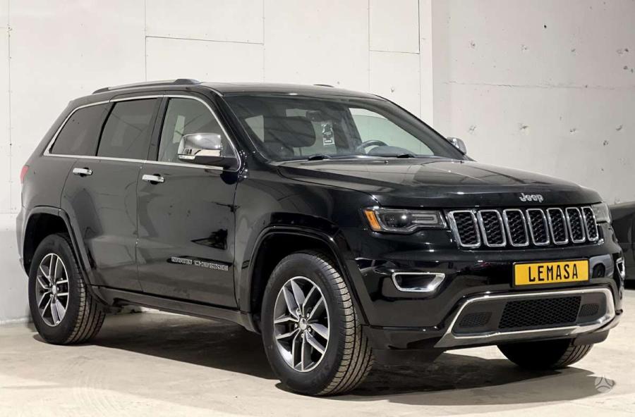Black Jeep Grand Cherokee 2018 in Klaipeda, with an engine capacity of 3.60 L and mileage of 60 thousand km for 18999 €, photo 15 on AUTOMOTO.COM.LV