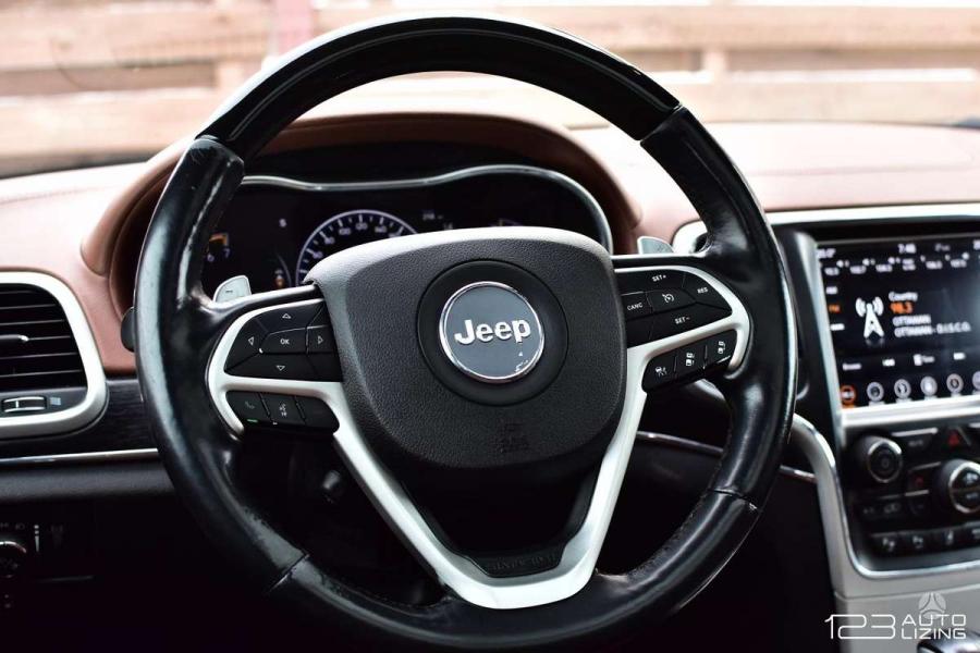Melns Jeep Grand Cherokee 2018 Kretinga, ar dzinēja tilpumu 5.70 L un nobraukumu 172 tūkst. km par 23000 €, foto 25 vietnē AUTOMOTO.COM.LV