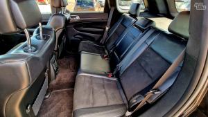 Melns Jeep Grand Cherokee 2018 Kretinga, ar dzinēja tilpumu 3.60 L un nobraukumu 93 tūkst. km par 17999 €, foto 21 vietnē AUTOMOTO.COM.LV
