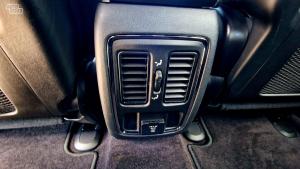 Melns Jeep Grand Cherokee 2018 Kretinga, ar dzinēja tilpumu 3.60 L un nobraukumu 93 tūkst. km par 17999 €, foto 22 vietnē AUTOMOTO.COM.LV