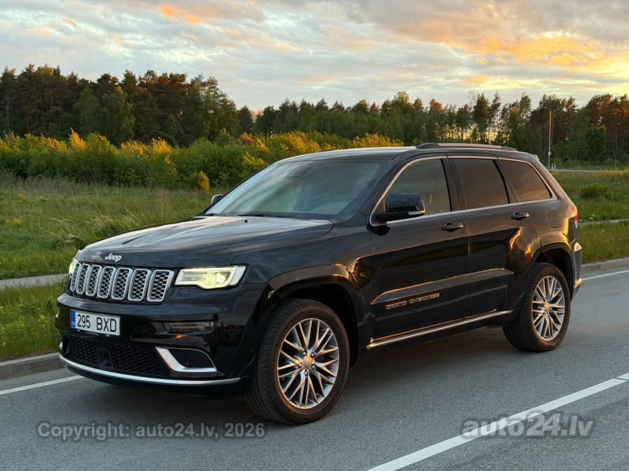Melns Jeep Grand Cherokee 2018 Tallina, ar dzinēja tilpumu 3.00 L un nobraukumu 140 tūkst. km par 21900 €, foto 1 vietnē AUTOMOTO.COM.LV
