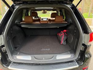 Melns Jeep Grand Cherokee 2018 Tallina, ar dzinēja tilpumu 3.00 L un nobraukumu 140 tūkst. km par 21900 €, foto 17 vietnē AUTOMOTO.COM.LV