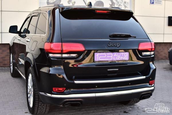 Black Jeep Grand Cherokee 2018 in Kretinga, with an engine capacity of 5.70 L and mileage of 172 thousand km for 22999 €, photo 8 on AUTOMOTO.COM.LV