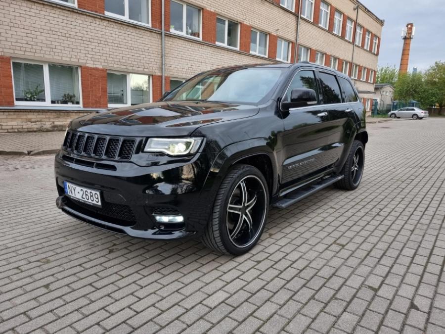 Melns Jeep Grand Cherokee 2018 Rīga, ar dzinēja tilpumu 3.00 L un nobraukumu 131 tūkst. km par 22700 €, foto 1 vietnē AUTOMOTO.COM.LV
