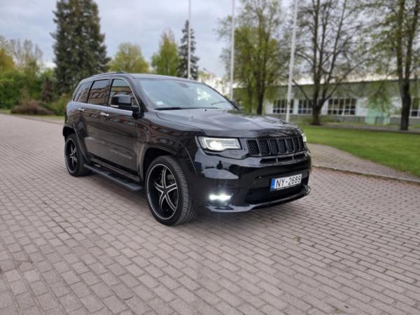 Melns Jeep Grand Cherokee 2018 Rīga, ar dzinēja tilpumu 3.00 L un nobraukumu 131 tūkst. km par 22700 €, foto 3 vietnē AUTOMOTO.COM.LV