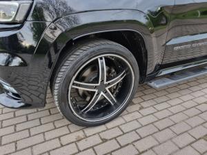Melns Jeep Grand Cherokee 2018 Rīga, ar dzinēja tilpumu 3.00 L un nobraukumu 131 tūkst. km par 22700 €, foto 10 vietnē AUTOMOTO.COM.LV
